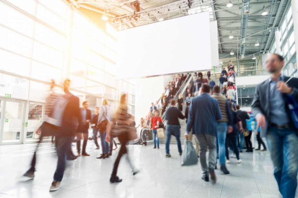 6 façons d'utiliser un roll up professionnel - TCIC